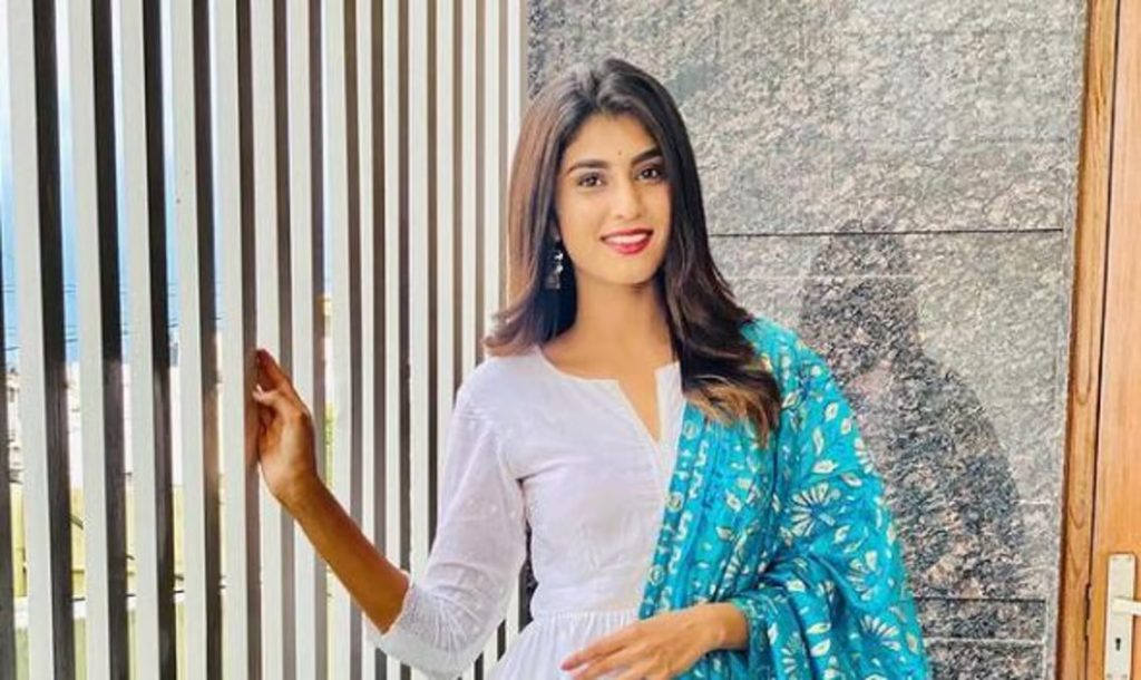 Divya Suresh: A Rising Star in Bigg Boss Kannada Season 8